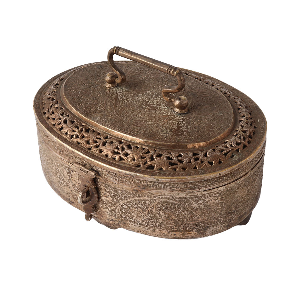 Mughlai Brass Oval Paan Daan With 5 Storage Container