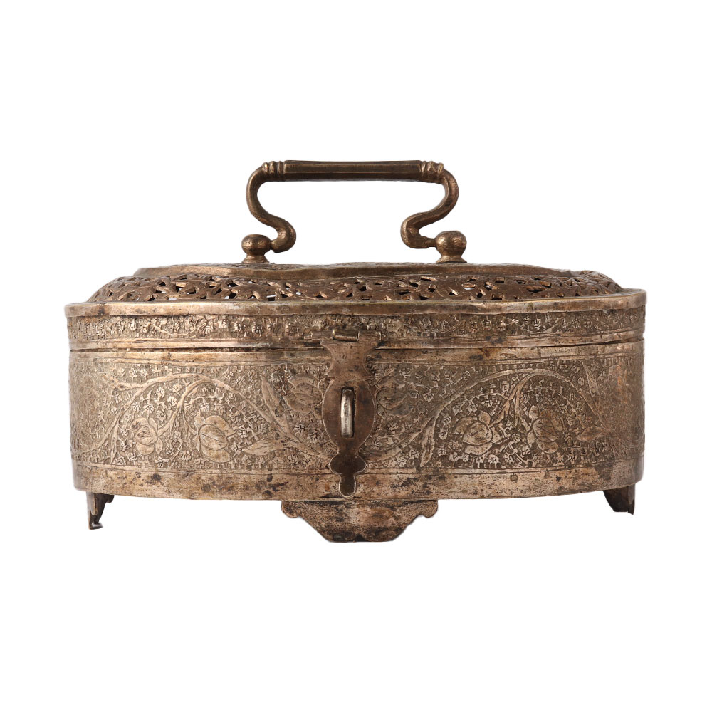 Mughlai Brass Oval Paan Daan With 5 Storage Container